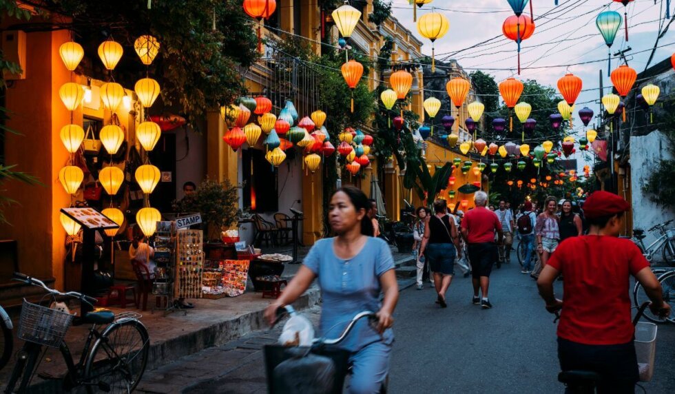 How to Capture Stunning Travel Shots with These 9 Simple Photography ...